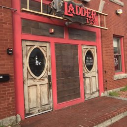 LADDER 133 SPORTS KITCHEN & SOCIAL - Updated December 2025 - 275 Photos ...