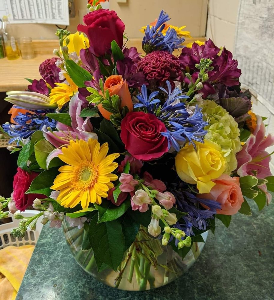 FREEMAN’S FLOWERS - 15 Photos & 12 Reviews - 2934 Duniven Cir, Amarillo ...