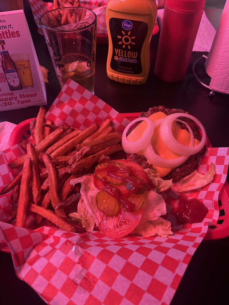 THE BACKSTREET BAR AND GRILL - Updated September 2024 - 35 Photos & 37 ...