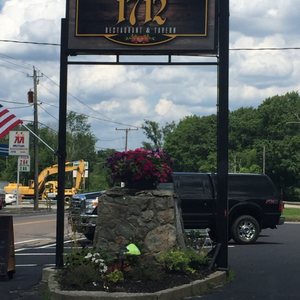 TAILGATE SPORTS BAR & GRILL - Updated August 2025 - 17 Photos - 227 ...