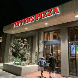 TOPPERS PIZZA PLACE - Updated December 2025 - 382 Photos & 641 Reviews ...