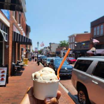 ANNAPOLIS ICE CREAM - Updated August 2024 - 396 Photos & 551 Reviews ...