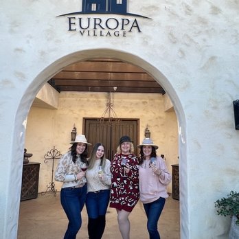 EUROPA VILLAGE WINERIES & RESORT - 1524 Photos & 1133 Reviews - 41150 ...