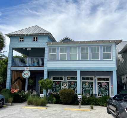 SHINY FISH EMPORIUM - Updated December 2025 - 42 Photos & 26 Reviews ...