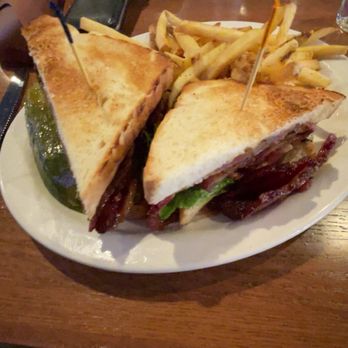 PUB 42 - Updated December 2025 - 146 Photos & 271 Reviews - 7600 N 42nd ...