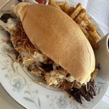 CHUG’S DINER - Updated June 2024 - 1110 Photos & 427 Reviews - 3444 ...