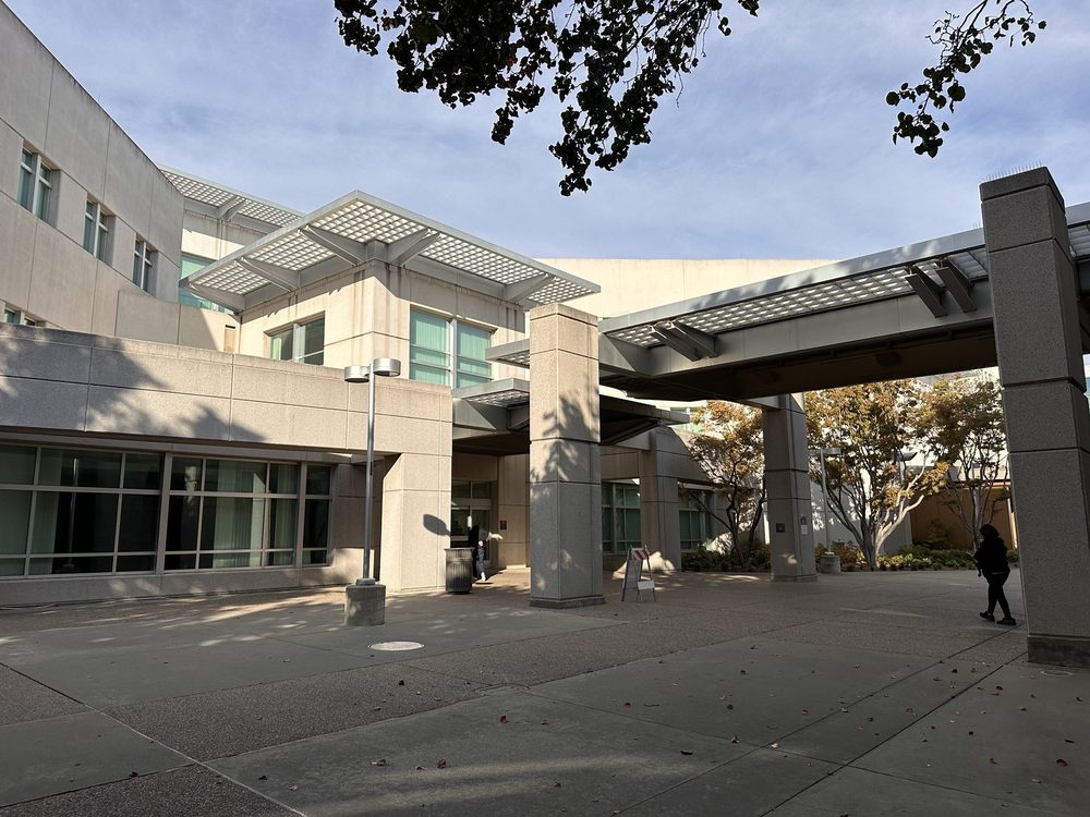 LAWRENCE J ELLISON AMBULATORY CARE CENTER - Updated December 2025 - 56 ...