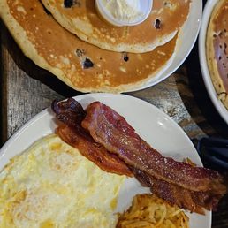 RED OAK CAFE - Updated November 2025 - 688 Photos & 1156 Reviews - 6011 ...