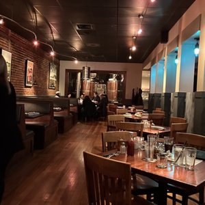 BOSCOS RESTAURANT & BREWING COMPANY - 505 Photos & 390 Reviews - 2120 ...