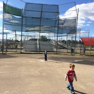 EARL E BORDEN PARK 【29 Photos】 1400 E Hamlin, Rochester Hills, Michigan ...