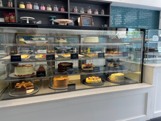 CAKE STAND DESSERTS - Updated January 2025 - 90 Photos & 62 Reviews ...