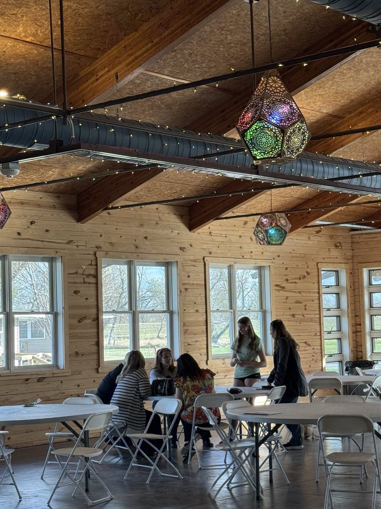 FALCONWOOD PARK - Updated October 2025 - 905 Allied Rd, Bellevue ...