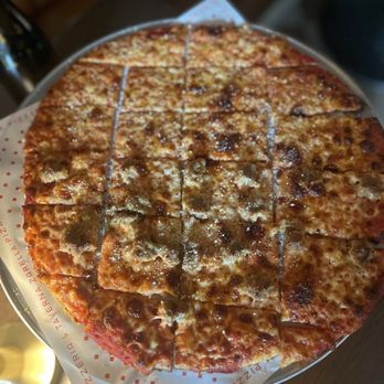 ZARELLA PIZZERIA & TAVERNA - Updated September 2025 - 306 Photos & 125 ...