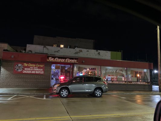 THE COZZY CORNER - Updated October 2024 - 187 Photos & 315 Reviews ...