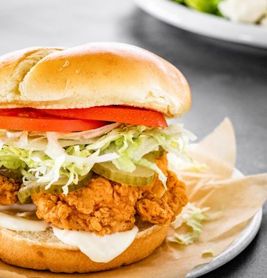 SAROKI’S CRISPY CHICKEN & PIZZA - 11 Photos - 8701 13 Mile Rd, Warren ...