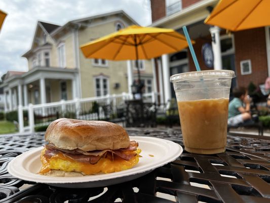 WHITE TREE CAFE & COFFEEHOUSE - Updated October 2025 - 52 Photos & 16 ...