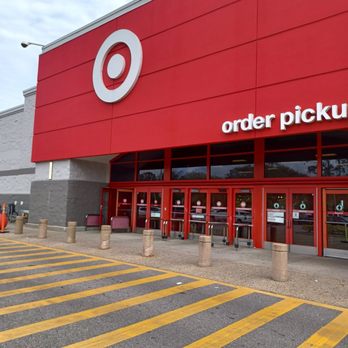TARGET - Updated October 2025 - 70 Photos & 35 Reviews - 1440 US Hwy 1 ...