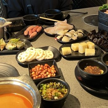 WAREHOUSE BUFFET - Updated October 2024 - 2267 Photos & 684 Reviews ...