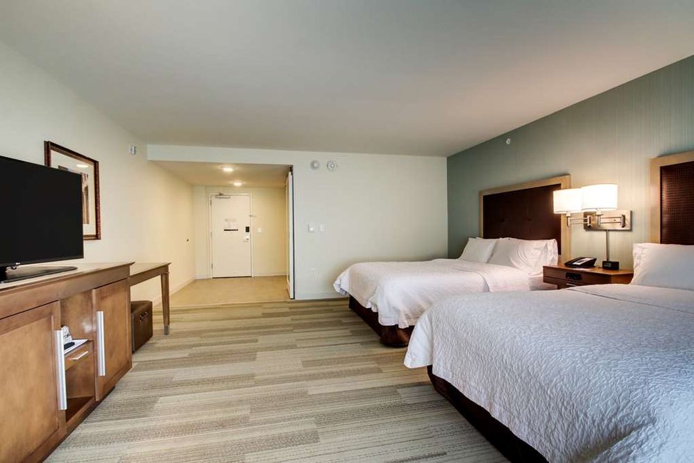 HAMPTON INN & SUITES MILWAUKEE WEST - Updated November 2025 - 158 ...