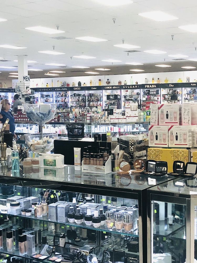 GLAM COSMETICS & FRAGRANCES - Updated October 2025 - 2900 W Sample Rd ...