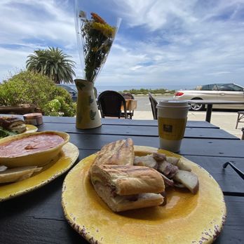 YELLOW VASE - Updated July 2024 - 840 Photos & 500 Reviews - 31248 ...