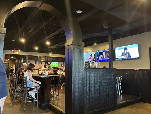 SIDELINES GRILLE - Updated October 2025 - 53 Photos & 110 Reviews - 147 ...