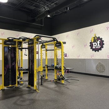 PLANET FITNESS - Updated November 2025 - 107 Photos & 64 Reviews - 2863 ...