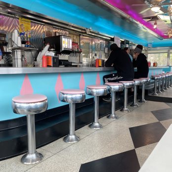 THE COMET CLASSIC DINER & CREAMERY - Updated August 2024 - 117 Photos ...