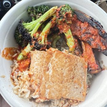 DIG INN - Updated January 2026 - 134 Photos & 186 Reviews - 1616 ...