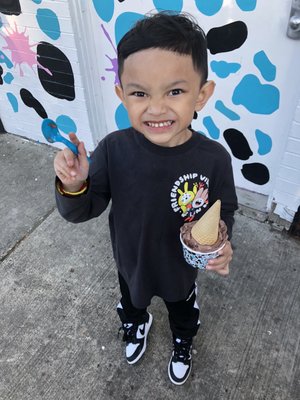 HOLY COW ICE CREAM CAFE - Updated September 2024 - 19 Reviews - 181 ...