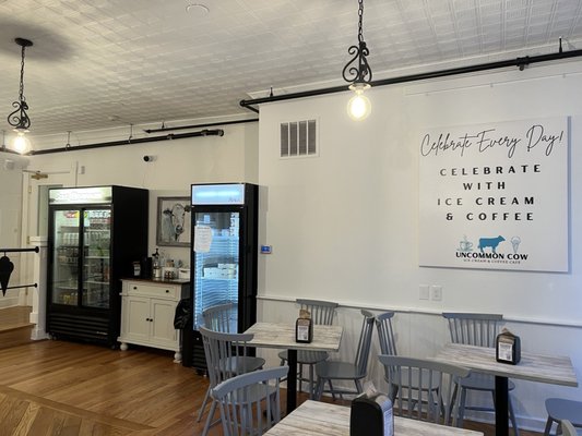 UNCOMMON COW - Updated April 2025 - 20 Photos - 1 Grafton Cmn, Grafton ...