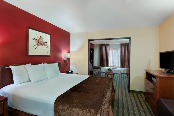 OXFORD SUITES PENDLETON - Updated September 2024 - 81 Photos & 67 ...