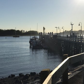 WINTHROP FERRY - Updated June 2025 - 40 Photos - 705 Shirley St ...