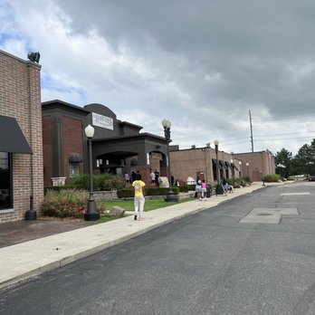 CJ BARRYMORE’S - Updated December 2025 - 258 Photos & 172 Reviews ...