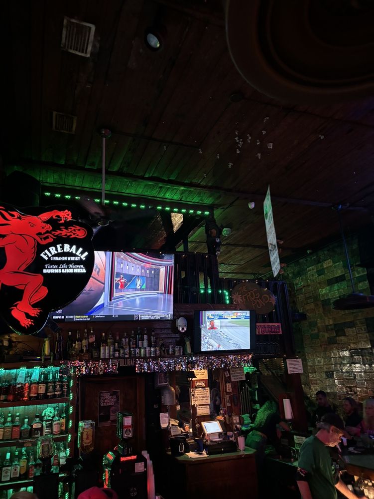 FROGGY’S SALOON - Updated October 2024 - 43 Photos & 36 Reviews - 800 ...