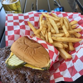 EMERALD MALLARD - Updated October 2025 - 121 Photos & 61 Reviews - 6256 ...