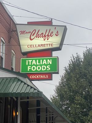 MOM CHAFFE’S CELLARETTE - Updated November 2024 - 52 Photos & 141 ...