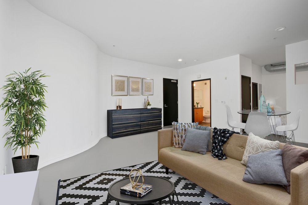 PACKARD LOFTS - Updated May 2025 - 63 Photos & 27 Reviews - 1000 S Hope ...