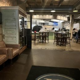 B2 BISTRO + BAR - Updated August 2025 - 320 Photos & 300 Reviews - 701 ...