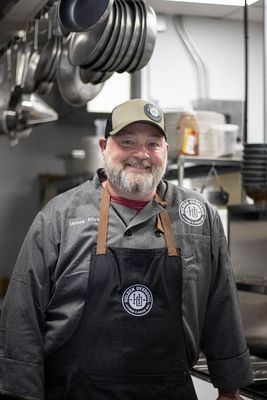 HOLDEN OVERSOUL KITCHEN & OYSTER BAR - Updated May 2026 - 79 Photos ...