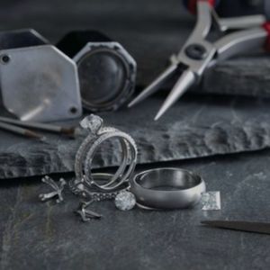 FRESNO COIN GALLERY JEWELRY & LOAN - Updated May 2025 - 38 Photos & 97 ...