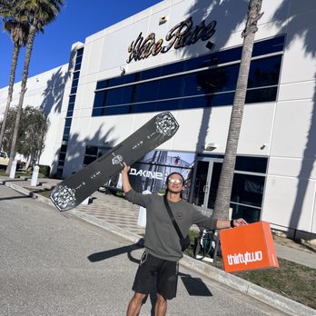 WAVE RAVE LOS ANGELES - Updated December 2025 - 74 Photos & 89 Reviews ...