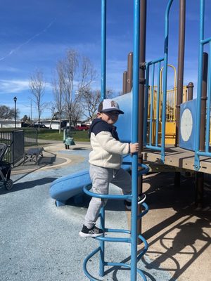 DOVER PARK - Updated December 2025 - 800-826 E Travis Blvd, Fairfield ...