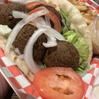 AFRO DELI & GRILL: CEDAR RIVERSIDE - Updated October 2025 - 16 Photos ...