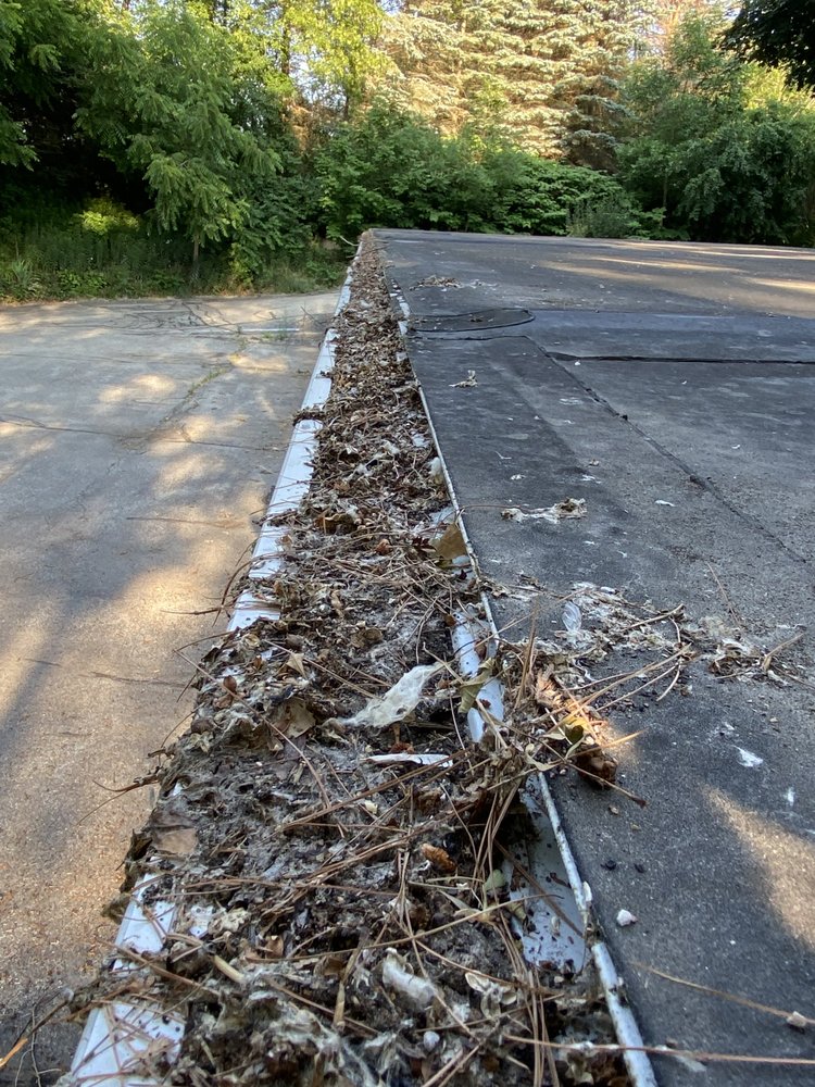 LAKESHORE GUTTER CLEANING - Updated July 2025 - Request a Quote - 35 ...