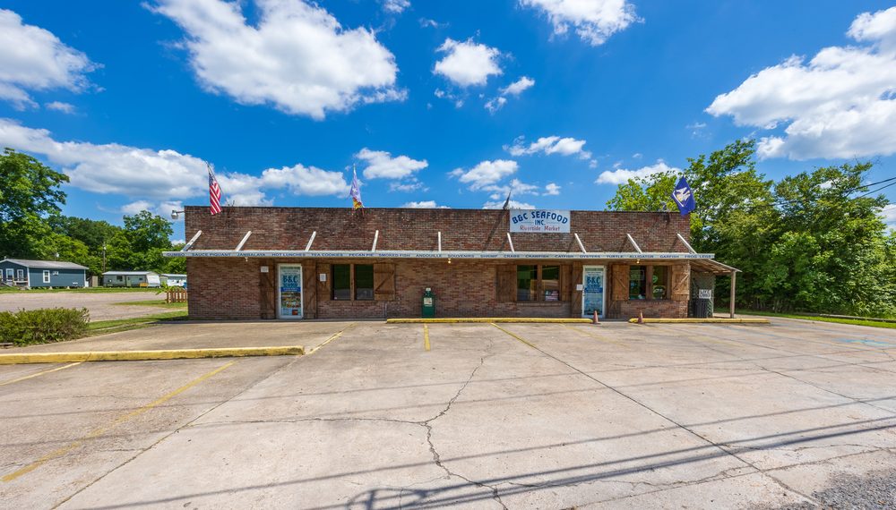 MELANIE BOURGEOIS - LATTER & BLUM CANAL & MAIN REALTY - Updated June ...