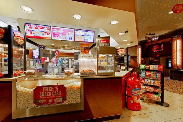 MARCUS HOLLYWOOD CINEMA - Updated December 2025 - 10 Photos & 25 ...