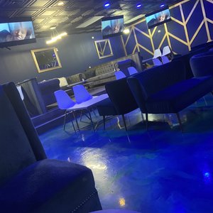 MIDNIGHT KINGS HOOKAH LOUNGE - Updated July 2025 - 11 Photos & 10 ...