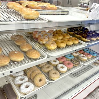 CC DONUTS - Updated December 2025 - 12 Photos & 13 Reviews - 5346 ...