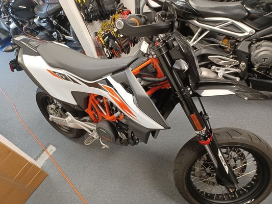 NVNG - Updated October 2025 - 200 Photos & 25 Reviews - 2092 Omega Rd ...